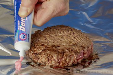 Food Stylists Discover that Denture Cream Makes an Excellent Food Glue ...